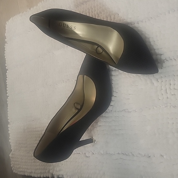 Guess | Shoes | Size 1 Black Guess Heels | Poshmark